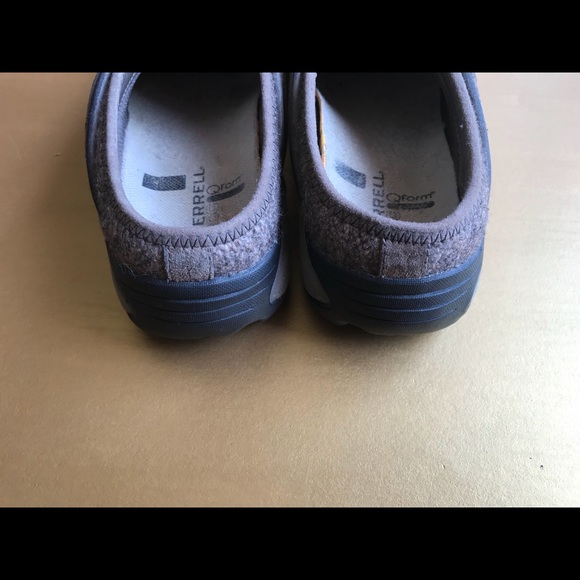 Merrell | Shoes | Merrell Encore Sidestep Clogs | Poshmark